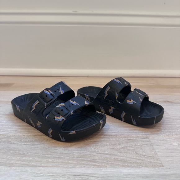 Freedom Moses | Shoes | Freedom Moses Kids Waterproof Slides | Poshmark